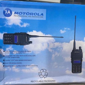 Motorola Professional FM Transceiver Dual-Band Handheld Transceiver ...